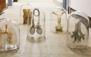 OperArt [work 452] – Scultura – Anne Mondro (Stati Uniti) – Barbara Picci